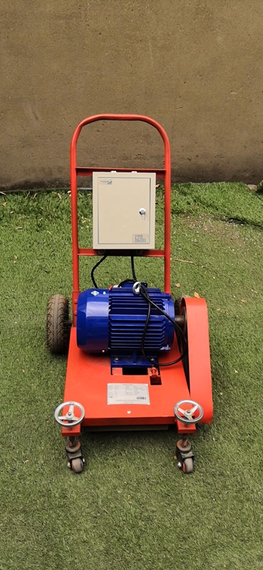 RoHS Running Track Installation Machinery , Heavy Duty Grass Cutting ...
